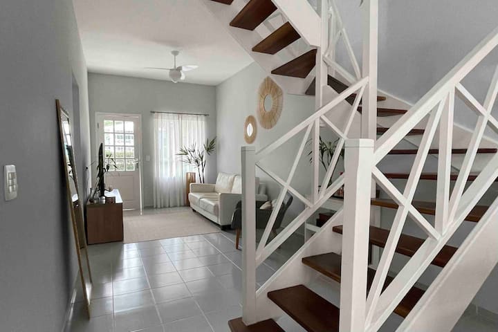 Casa Condomínio Privado - São Sebastião