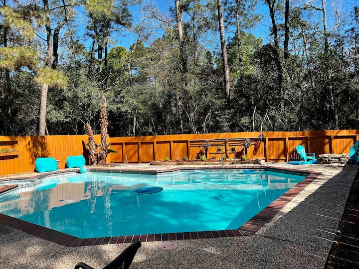 Family Fun, 3 Bedroom Home With A Pool! - The Woodlands, TX