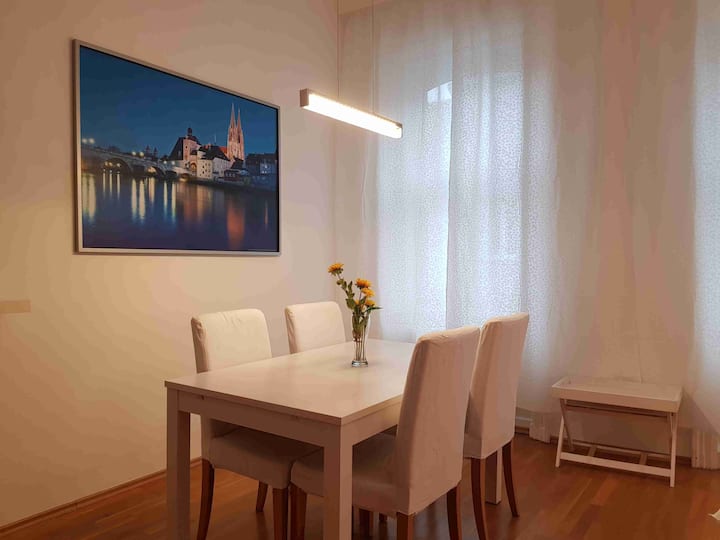 Helle Altbauwohnung 72m² - Bright 3 Room Apartment - Viena