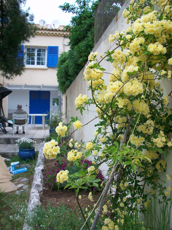 Appartement 30m2 + Grande Terrasse + Petit Jardin. - Martigues