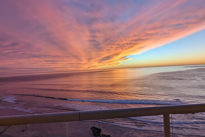 Playa Encantada Beach Front Condo - Rosarito
