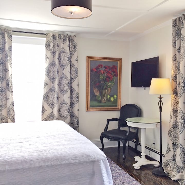 You Would Look Good In Our Bed! Charm Guesthouse Room 5 - Provincetown, MA