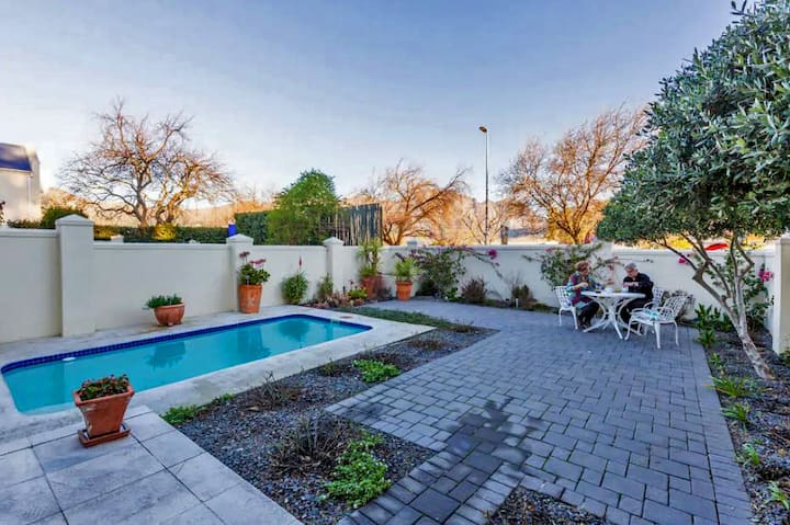 Franschhoek Opposite Wine Tram With Private Pool - Franschhoek