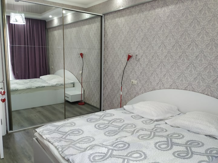 Comfortable House On Near Kikvidze's Garden 40m2 - Tbilisi