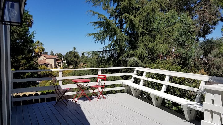 Detached Guest House With Views - San Carlos, CA