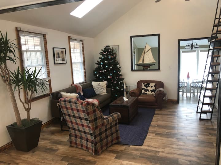 Welcome To Casita Del Lago: A Lakefront Getaway - Rockland County, NY