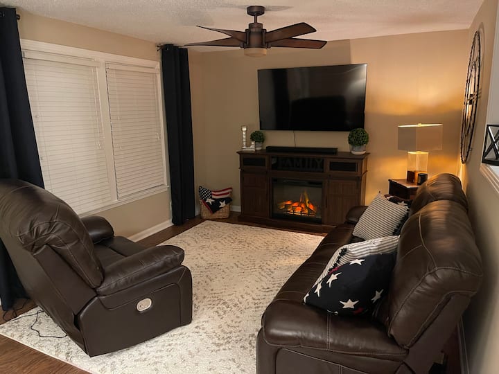 Home Away From Home 37043 - 클락스빌