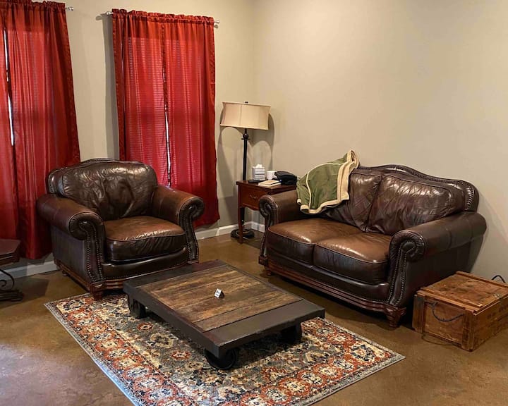 Private 2br, 5 ★ Stylish Pad – Near Asu : B - Jonesboro, AR