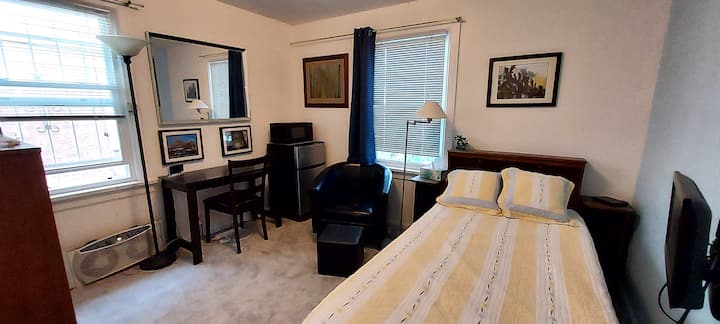 Private Rm For Single Female Guest - Denver, CO