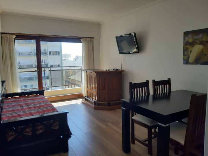 Excelente Departamento. Vista Al Mar. C/cochera - Mar del Plata