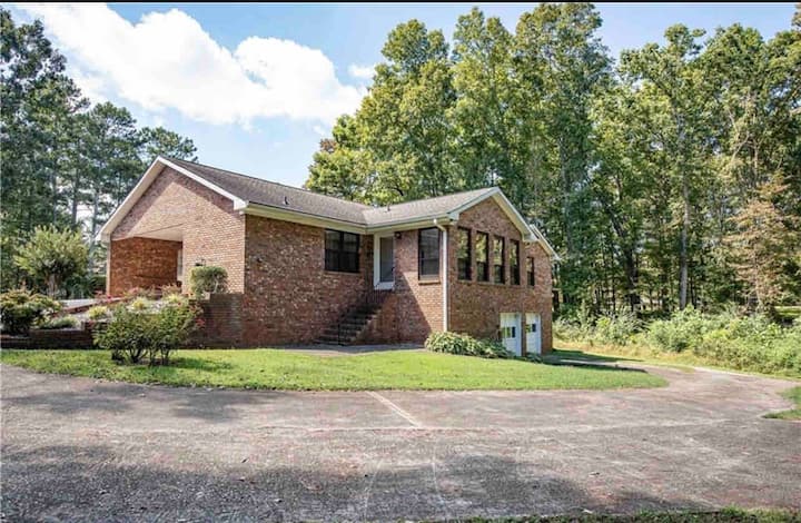 The Ultimate Get Away - Villa Rica, GA