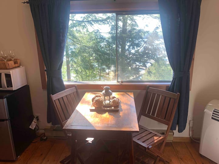 Glenn Burney Lodge Lake View Cabin #1 - Parry Sound