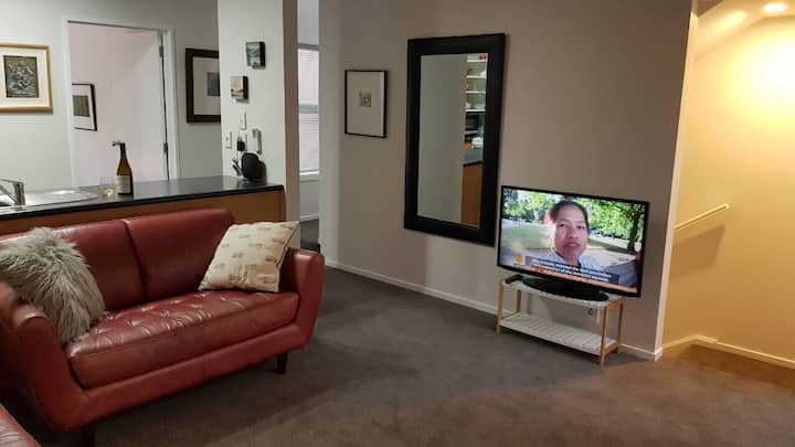 Cute Apartment In Great Location - Christchurch