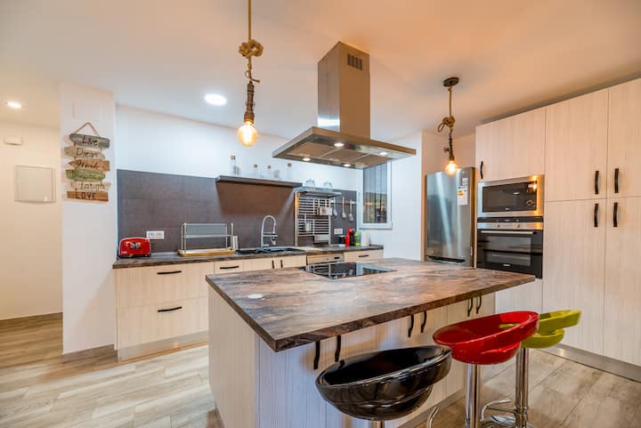 Espectacular Apartamento En El Centro De Valencia. - Valencia