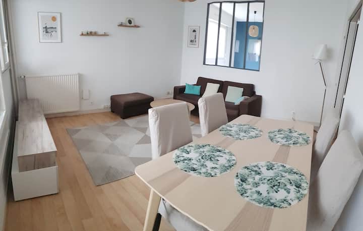 2 Pièces Calme En Centre Ville Avec Garage Fermé - Rennes