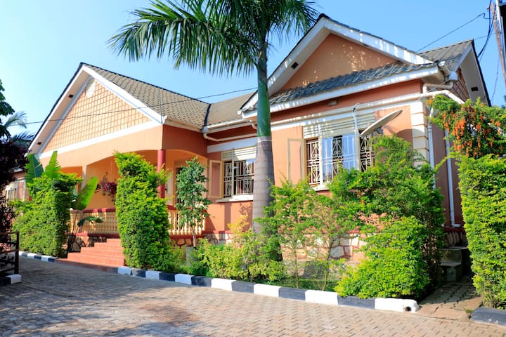 Cozy Haven - Kampala