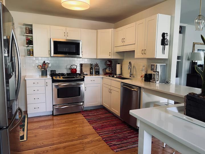Cozy & Pet Friendly Franklin Home - Franklin, TN
