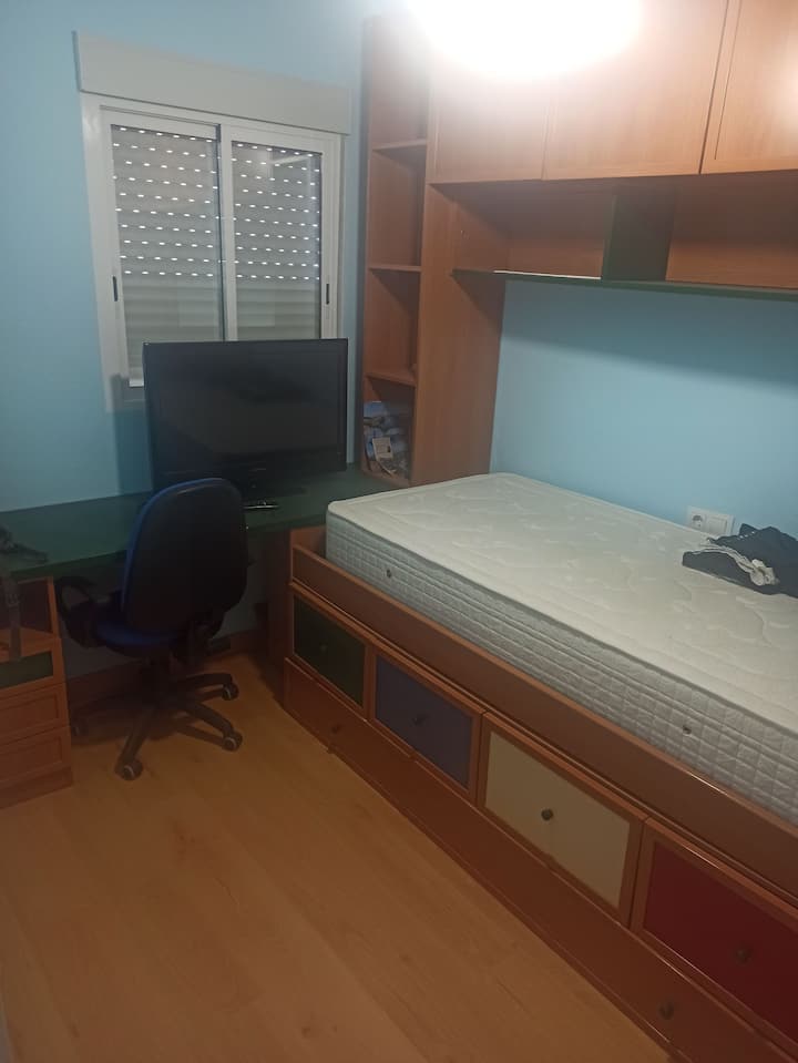 Habitación Privada Con Baño Compartido - Torres, Jaen, Spain
