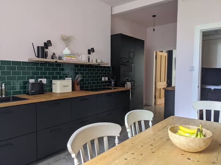 Period Flat In Heart Of Edinburgh - Edinburgh