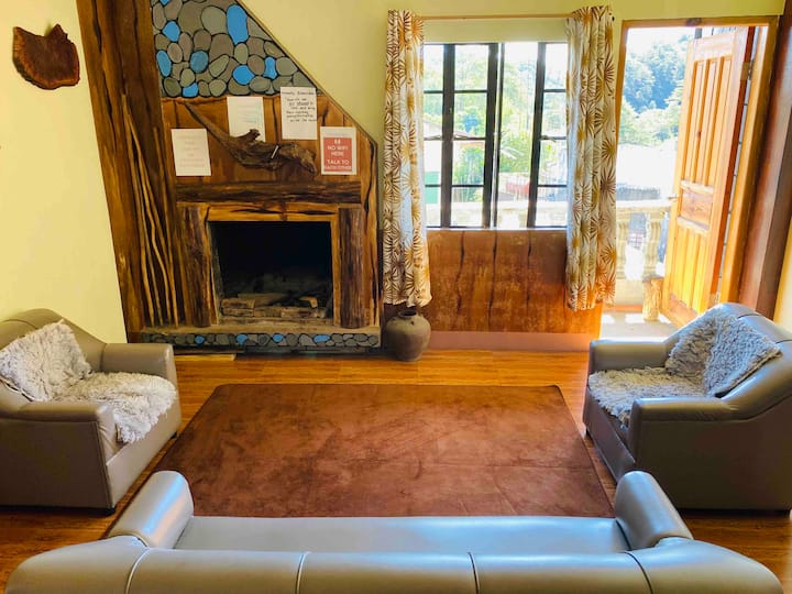 Cheerful Vacation Home With Indoor Fireplace - Sagada