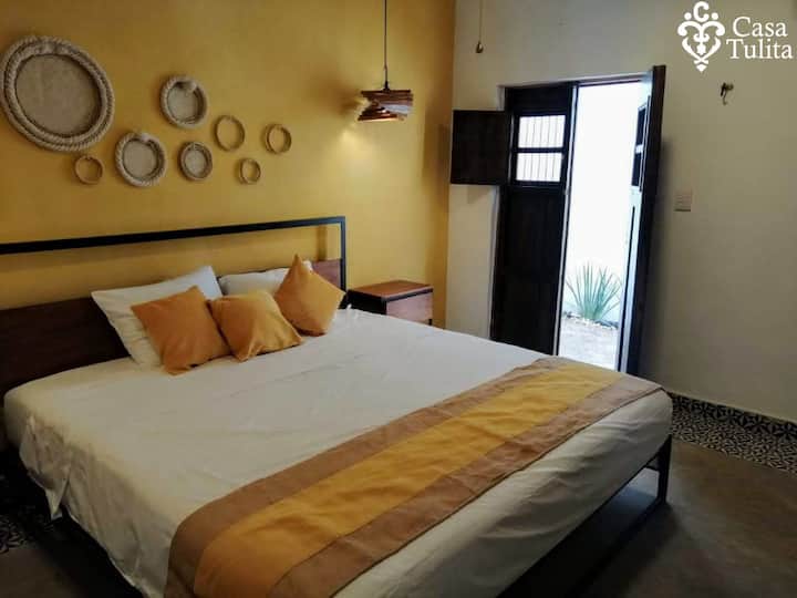 Gorgeous 3br House For 12 In Downtown - 2 Min Walk - Valladolid