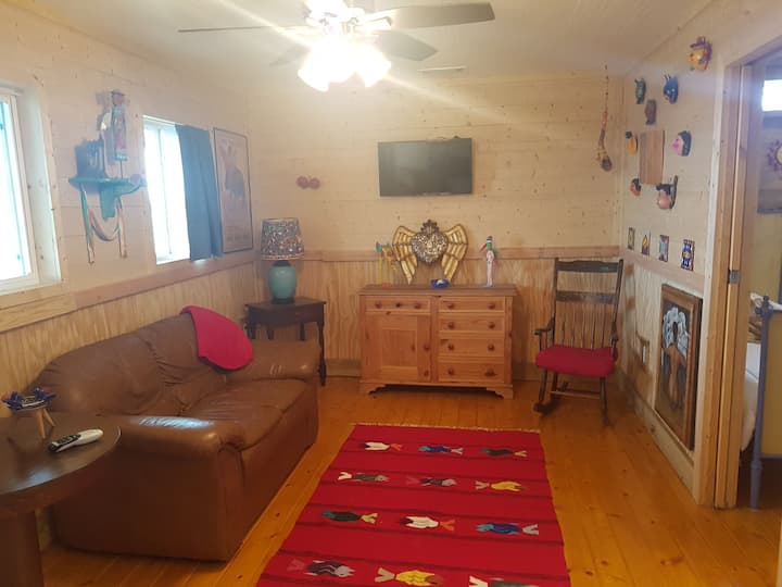 Stagecoach Cabins - " The  San Miguel " - Round Top, TX