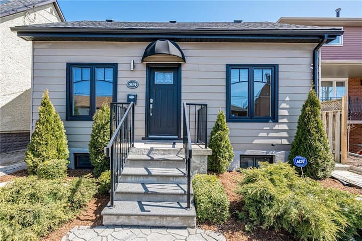 Waterfront, Prime Location, Foodie Paradise. - Hamilton, ON, Canada