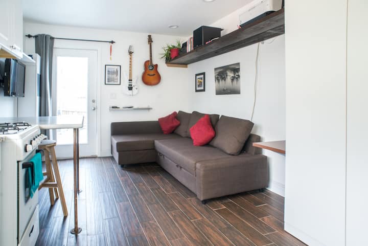 Cozy Flat - Golden, CO