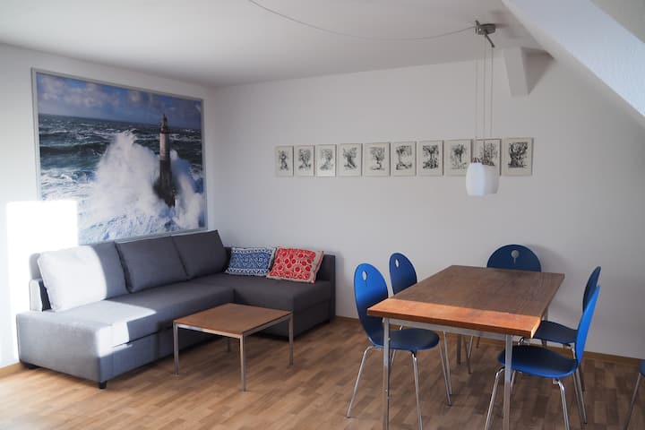 Wohnung, 75 Qm, Elbnähe, Mit Parkplatz - Radebeul