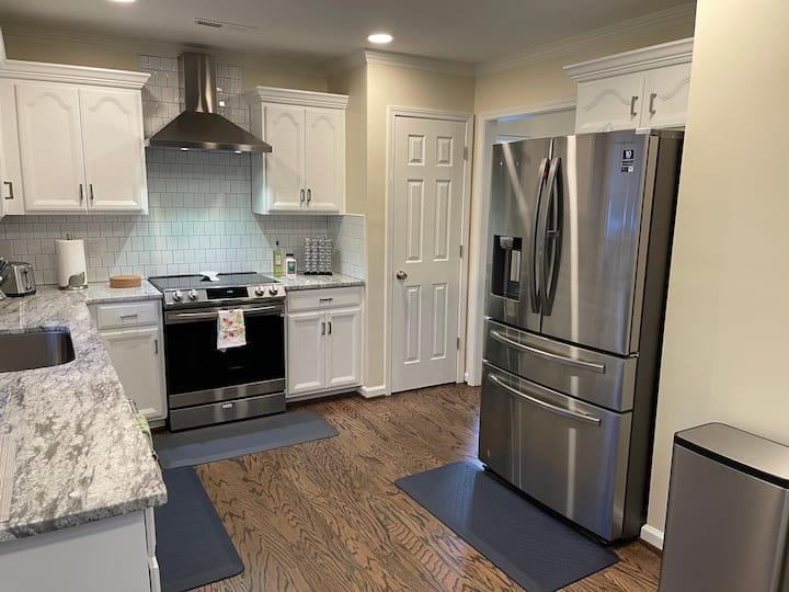 Completely Remodeled House In East Charlotte - Charlotte, NC