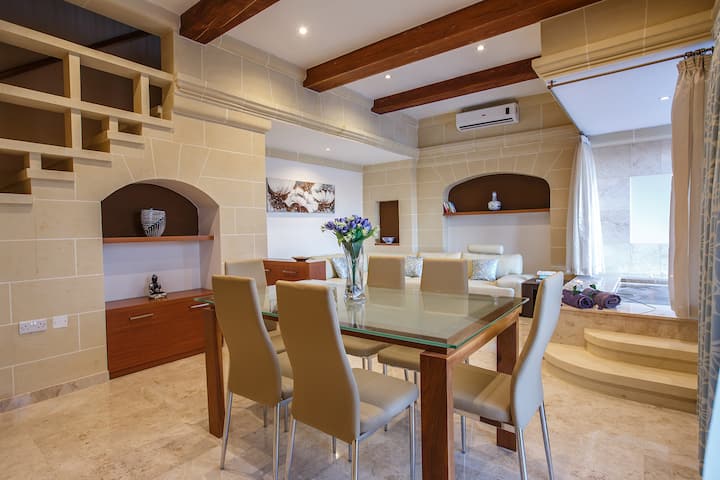 Top 12 Airbnb Vacation Rentals With Pool In Malta | Trip101