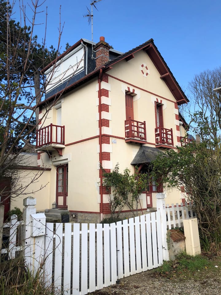 Charmante Maison Cabourgeaise, Cœur De L’éventail - Cabourg