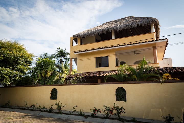 Casa Consuela - Sadie's Penthouse - Puerto Escondido