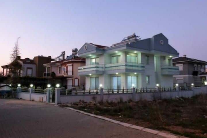 Izmir Urla Da 10 Kisilik  Villa - Urla
