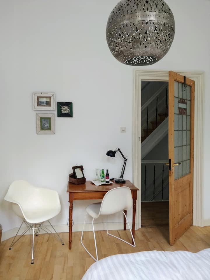 Charming Mansion, Near Station, Nice Garden. - Zandvoort
