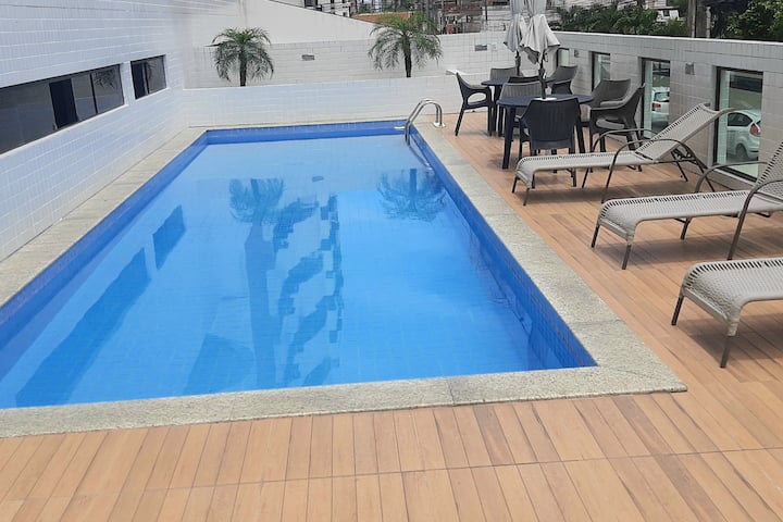 Ponta Verde - Apartamento Com Piscina No Prédio - Maceió