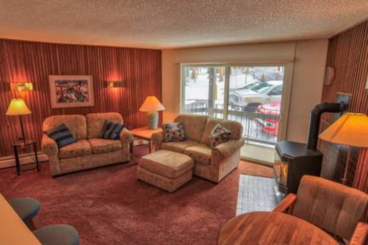 Budget Condo On Shuttle Route! Great Location! - Breckenridge, CO