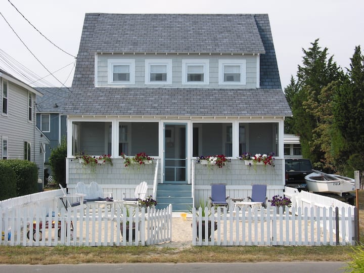 Sandy Sheets Cottage -Clinton, Ct - Hammonasset Beach State Park, Madison
