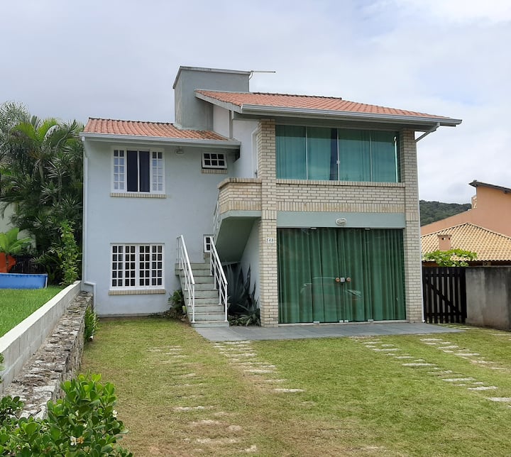 Casa Em Garopaba, 3 Dorm, 200m Da Praia, Morrinhos - Garopaba