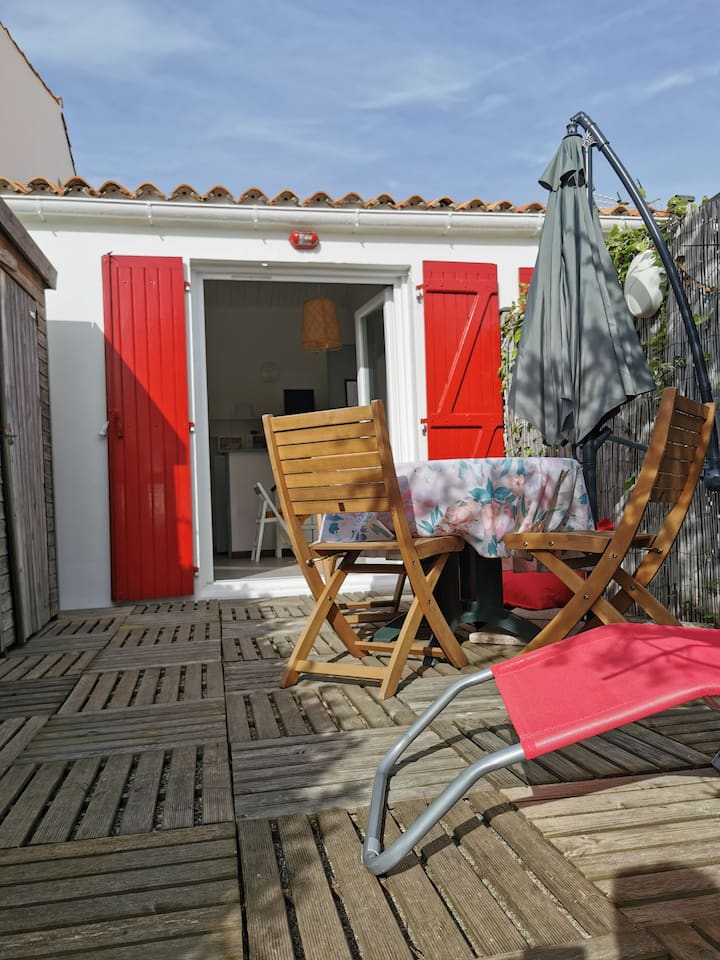 Maison De Vacances Avec Terrasse Et Parking - Saint-Georges-de-Didonne