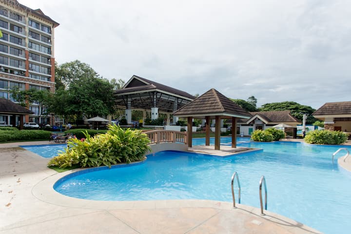 Modern 2-bedroom Home In A Green & Gated Community - Cebu City