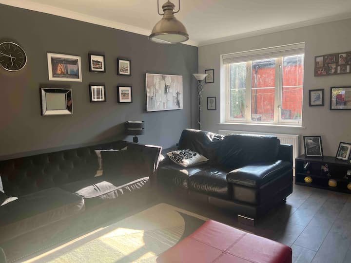Charming, Welcoming Shared Near M5 And Hospital - Worcester, UK