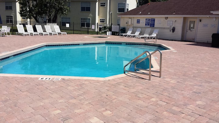 Condo Minutes From Disney - No Hidden Fees - Kissimmee, FL