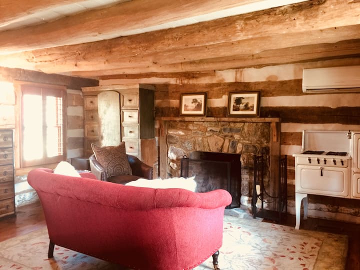 Rustic Cabin On Working Farm, Optional Farm Tour! - Delaplane Cellars, Delaplane