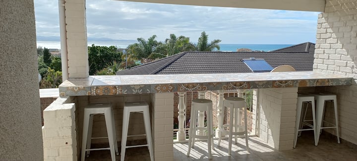2 Bedroom Beach House - Jeffreys Bay