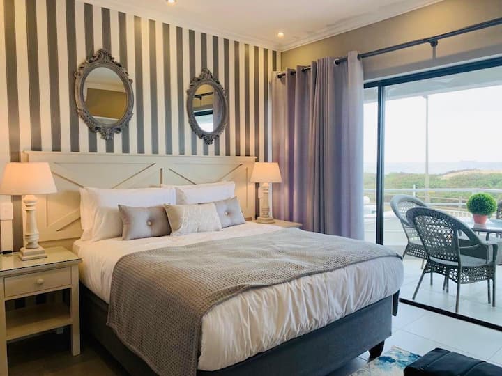 Unit3-kite Beach Apartment -Sea View-4sleeper - Durban North