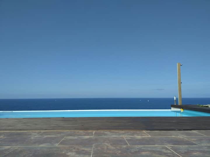 Sea View Villa - Pool & Hot Tub - Private - 4br - Castro-Urdiales