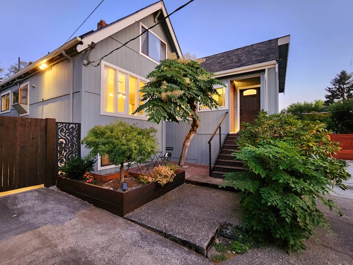 Modern Ballard Oasis 3br•sauna•garden•gym - Seattle, WA