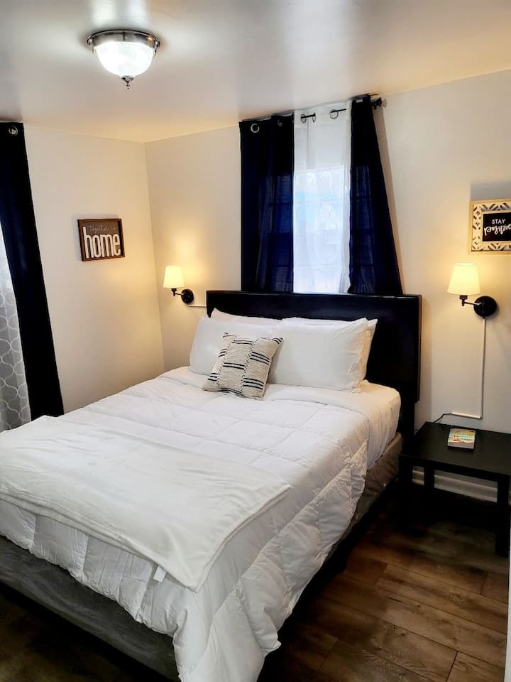 Relaxing 2 Bed & Bath Apt Home By The Beach - Virginia Beach, VA