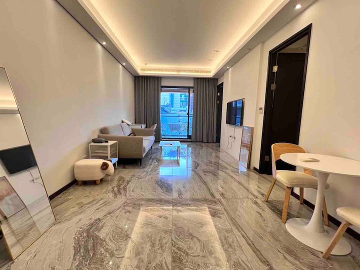 台北火車站/鋼骨電梯豪華新大樓/Taipei Station Luxury Apartment月租 - Taipei